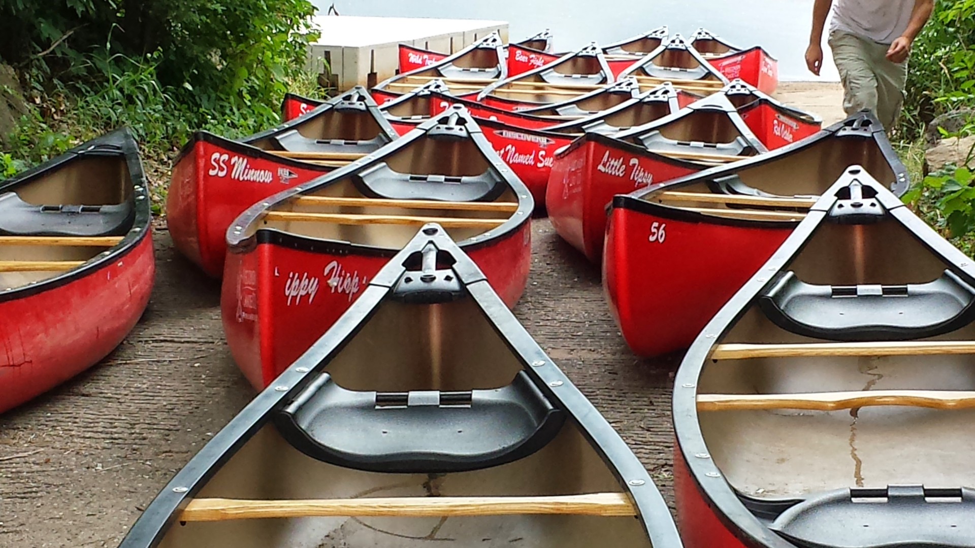 Wisconsin Canoe Company – Canoe the Wisconsin!